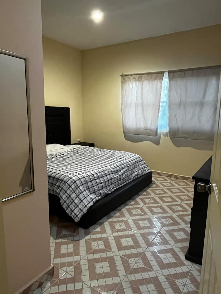 Departamento Cómodo Y Moderno En Zona Tranquila. - Celaya