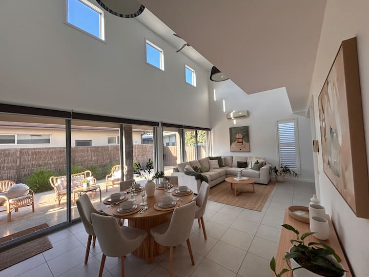 Central Lux Getaway - Walk To Murray River - Echuca