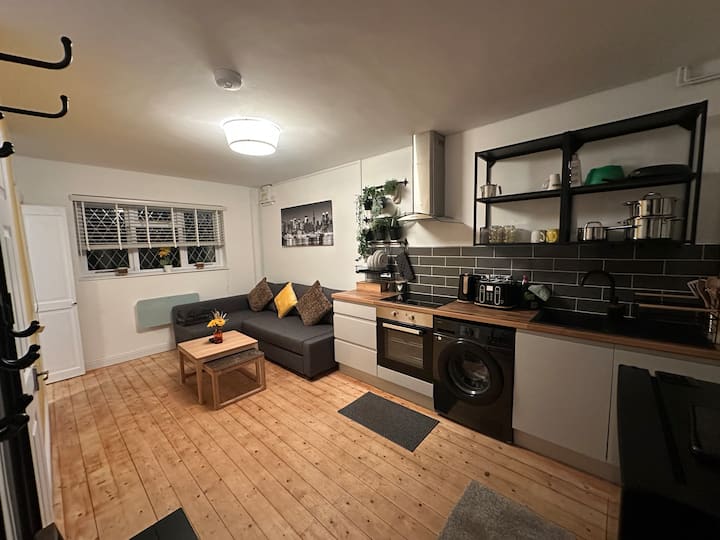 Woodlands Edge Trowbridge - Melksham