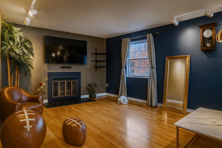 Crystal City Hideaway | Walk To Amazon Hq & Metro - Alexandria, VA