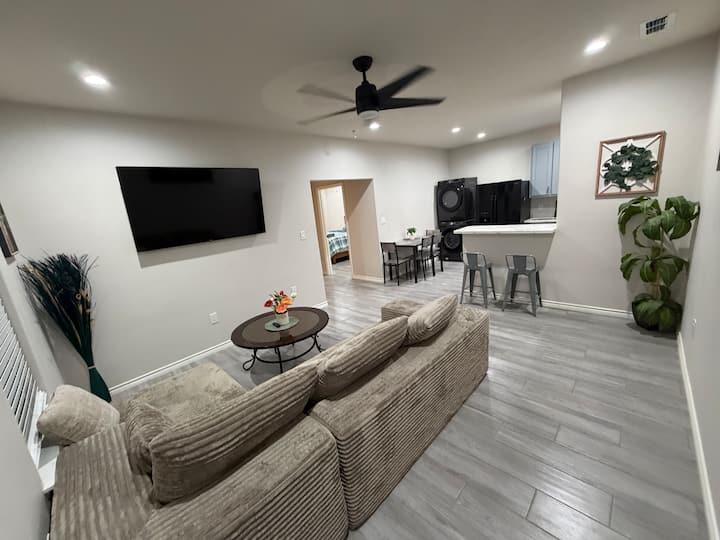 Packsaddle Cottage - Del Rio, TX