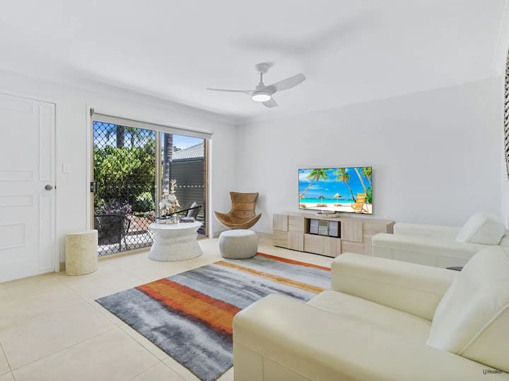 Entire 2 Bed Beautiful Home In Tweed Heads - Coolangatta