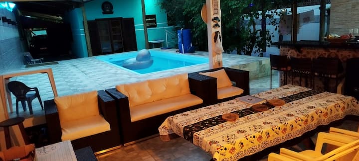 Casa Com Piscina A Uma Quadra Do Mar! - Matinhos