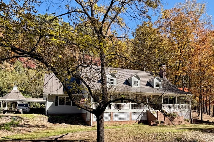 Amazing 25 Acre Farm, Ga Mountain Wine Country! - Dahlonega, GA