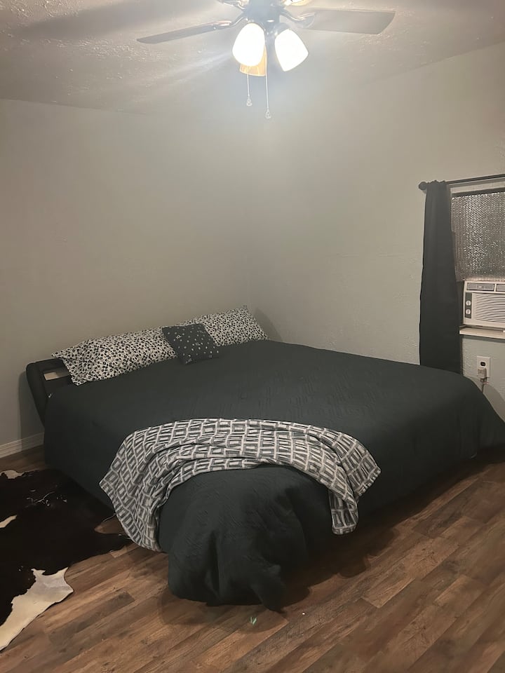 Efficiency Apartment In Center Of Town - Pecos River, Carlsbad