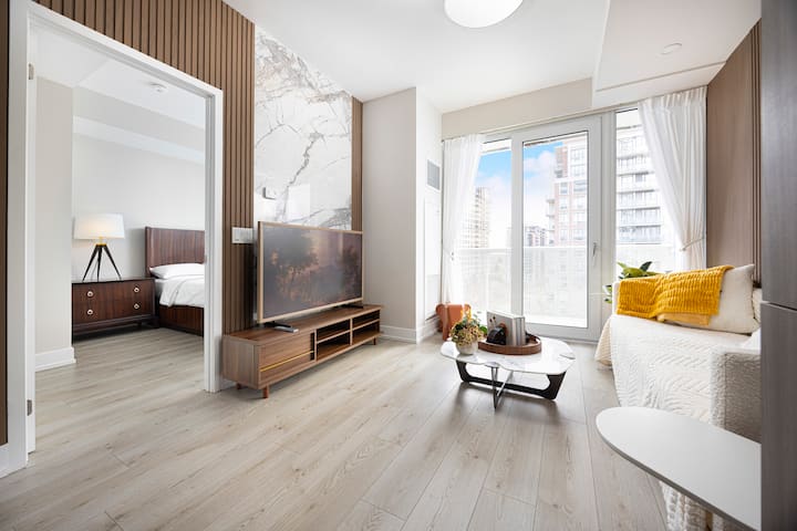 Luxe 2 Bedroom Condo In North York - Toronto