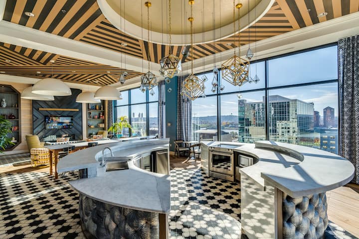 2br Downtown | Pool And Gym - Hard Rock Casino Cincinnati