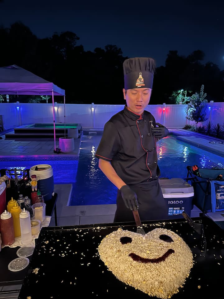 Sleeps 12 Pool Retreat W/ Hot Tub Near Beaches! - Long Beach, NY