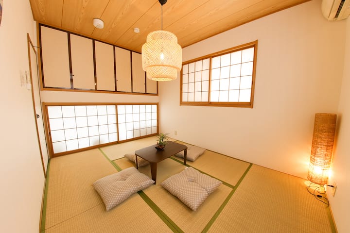 Asakusa电车7分/晴空塔电车3分/整栋出租/2浴2卫/92㎡ /最多12人/直达羽田，成田空港 - Asakusa