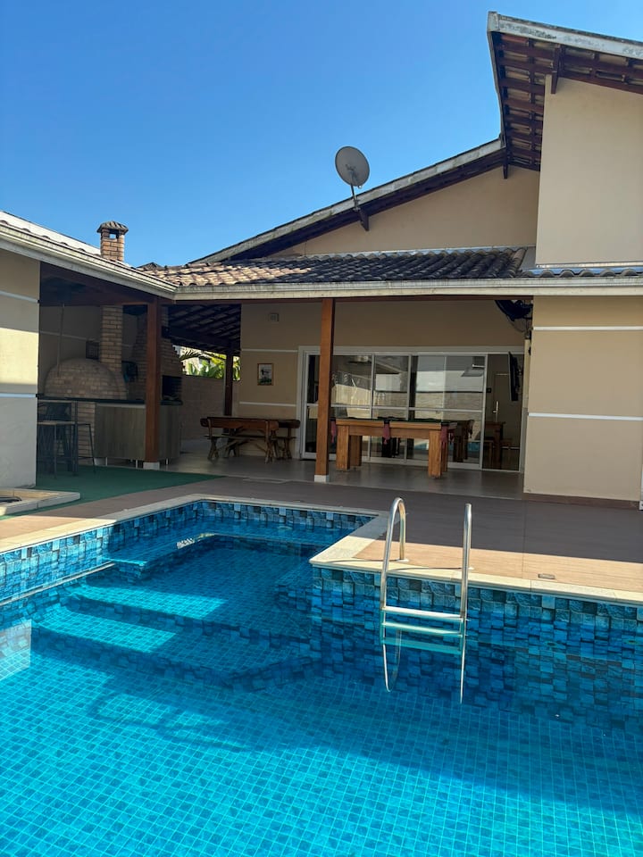 Casa 3q Com Ar + Piscina + Churrasqueira C/ Bilhar - Ubatuba