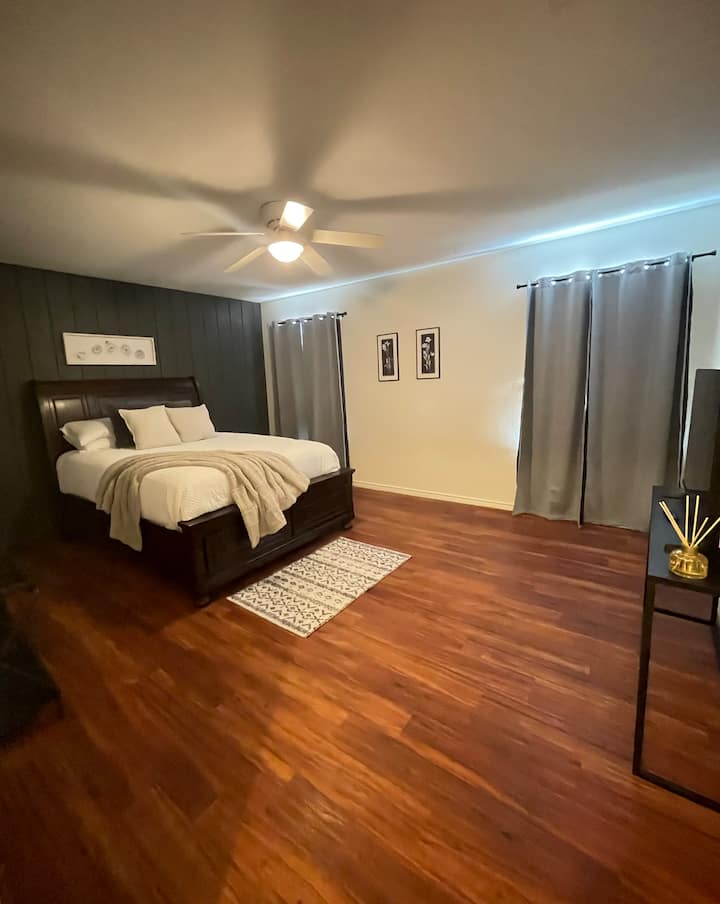 The Melrose Place — Spacious 1 Bedroom/1 Bath - Abilene, TX