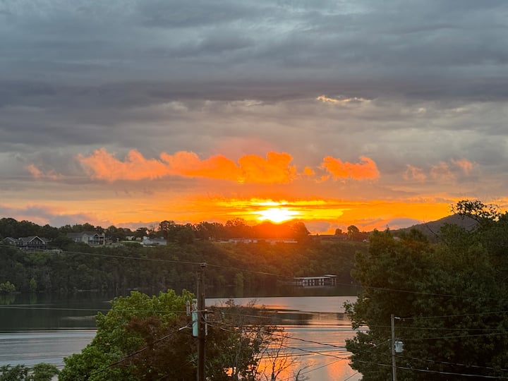 The Cozy Cabin Is Waiting For You! - Emerald Beach, MO