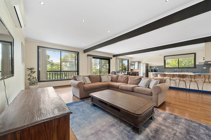 Dromana Delight For Families - Sleeps 13 - Dromana