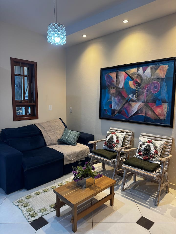 Sobrado Bem Localizado No Centro A 7 Quadras Praia - Garopaba