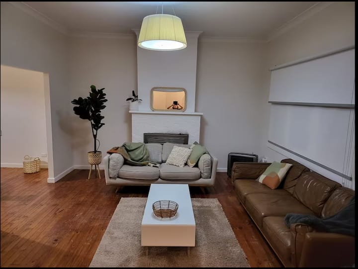 Charlie’s House – Outback Comfort - Broken Hill