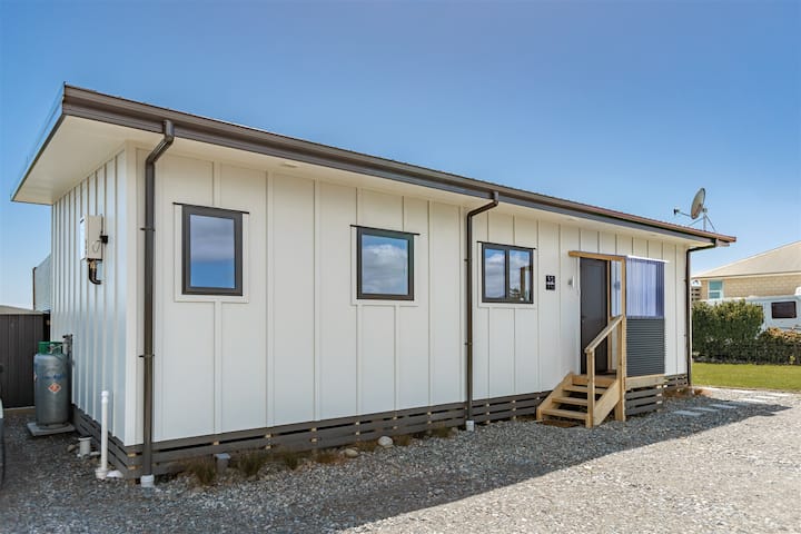 Welcome To Driftwood Dreams! - Westport, New Zealand