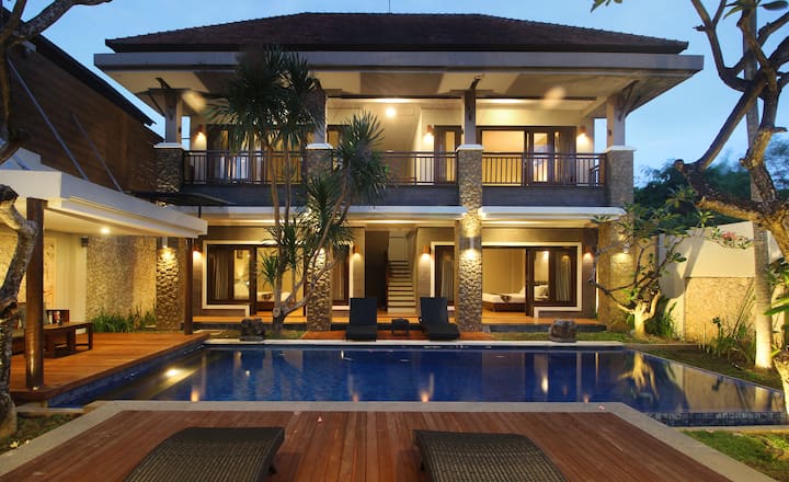 4 Br Villa In The Heart Of Seminyak - Denpasar