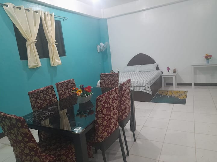 Baloy Beach Apartment - Subic