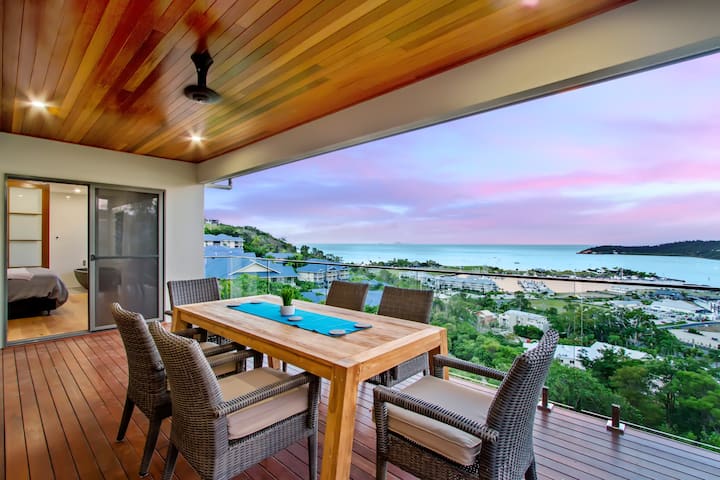House 2 At Elementa Whitsundays - Airlie Beach