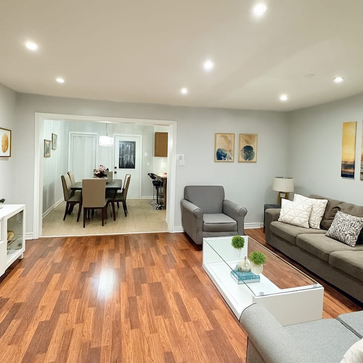 3br Home Near Wonderland, Vaughan Mills & Hwy 400 - Vaughan