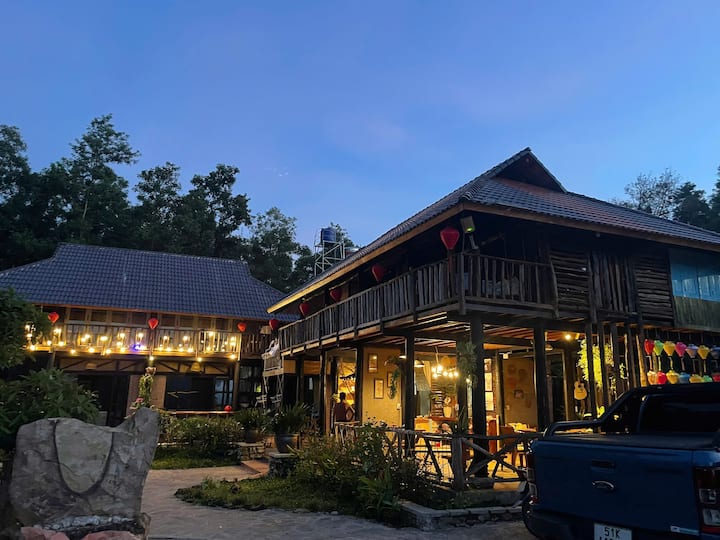 Lam Mountainretreat Mang Phong Cách Nhà Sàn Bắc Bộ - Phú Quốc