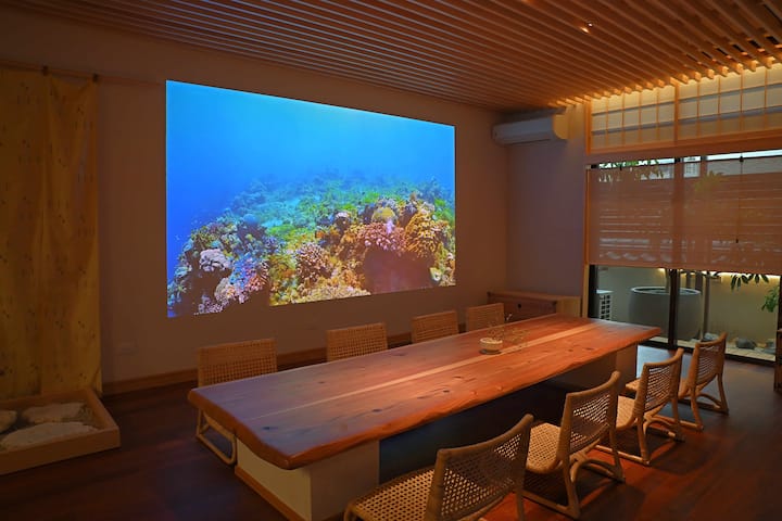 沖縄都心部/徒歩観光/1日1組限定/那覇の宿「休日」 - Naha