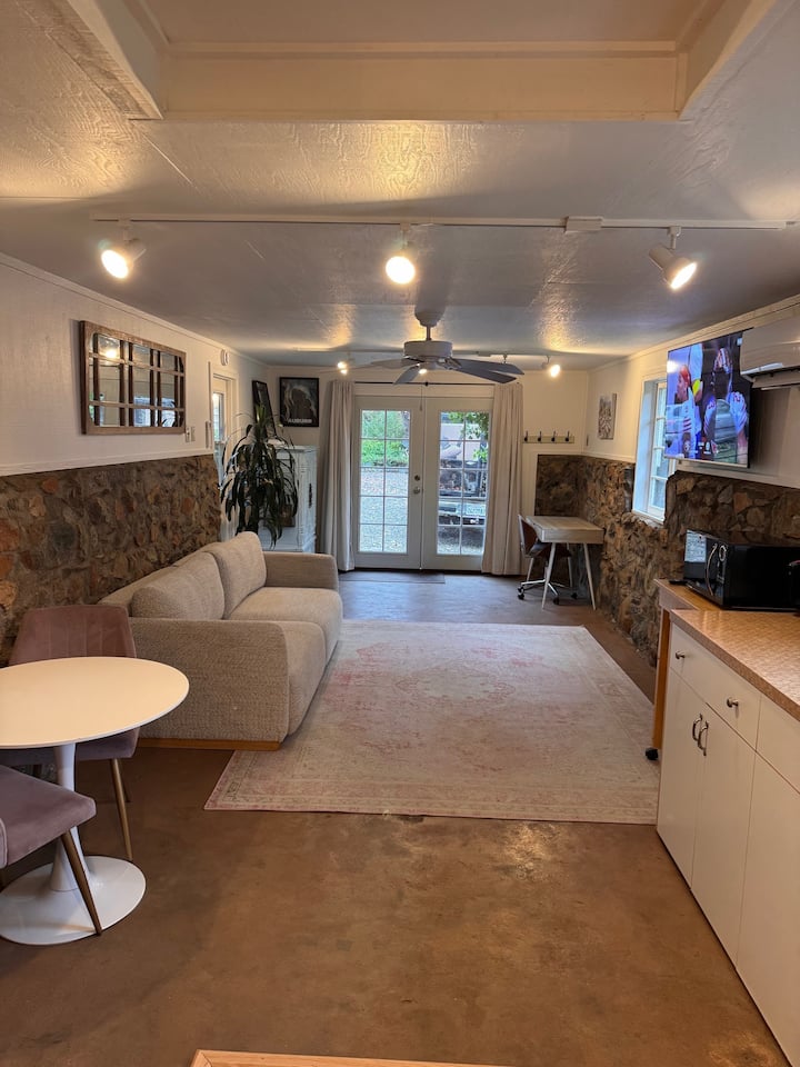 Stagecoach Trail Cottage - Auburn, CA