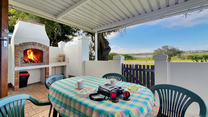 Paradise Beach Cottage- Zonnenzee 18 - Jeffreys Bay