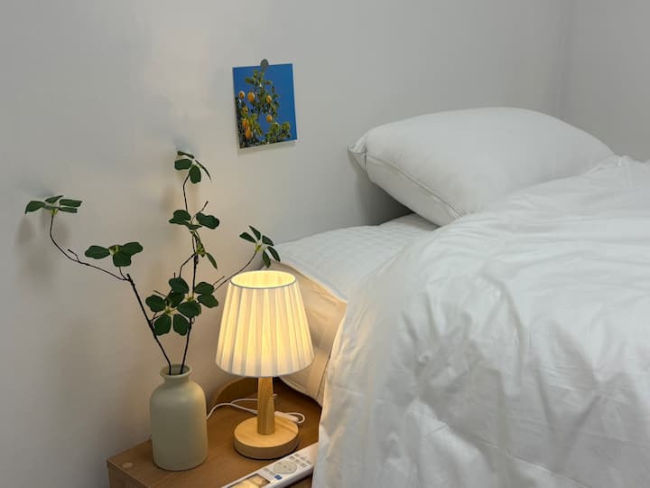 [신규오픈] 이본스테이/종로/명동/성균관대 /동대문/서울대병원/Ddp/경복궁/북촌/인천공항 - Seoul