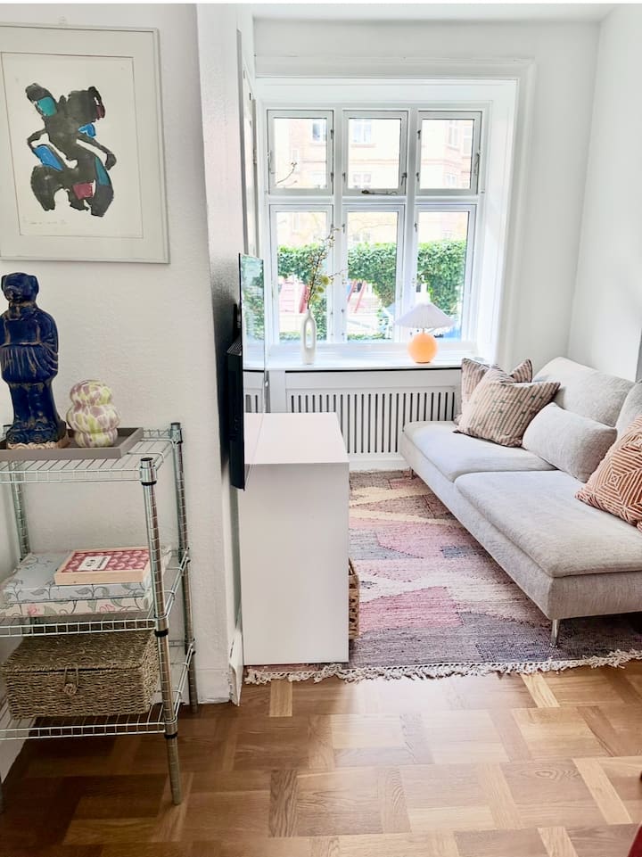 3 Bed First Floor City Flat In Frederiksberg - Kopenhagen