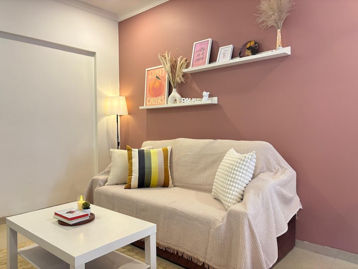 Peachy 2bhk Car Park Balcony Location+ 55 Tv Wifi - Mumbai