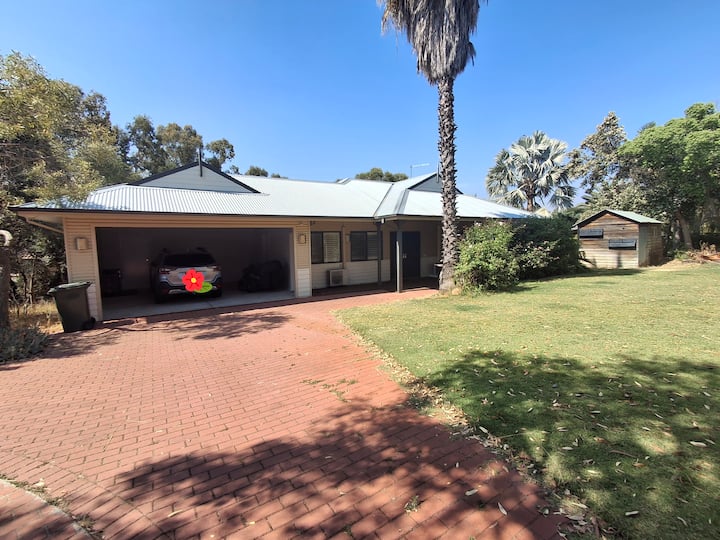 Guest House In The Vines - Perth