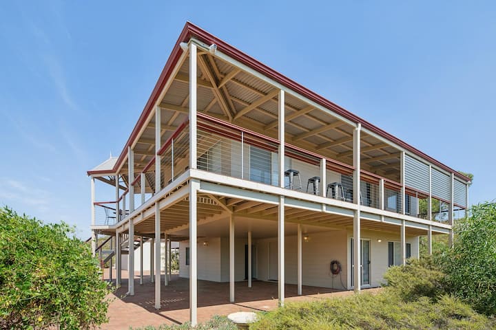 Dune Deck House, Ocean Views - Ledge Point