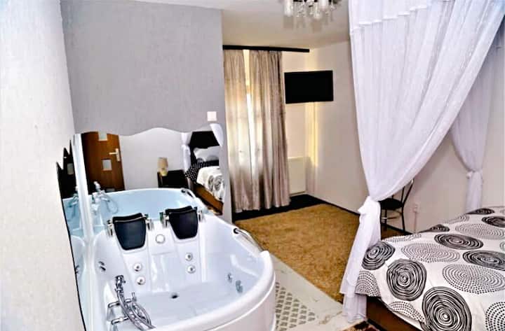 Victoria. - Curtea de Argeș