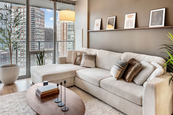 The Eclipse - Luxury Highrise W/ City Views, Gym - Lincoln Park - Chicago