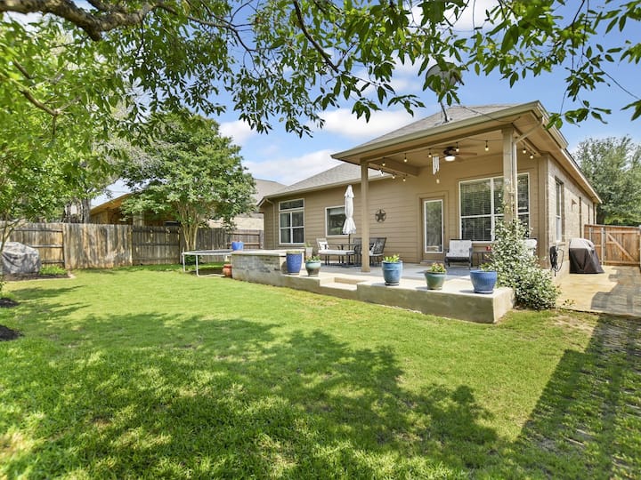 Peaceful Furnished Home Near Austin - Leander, TX