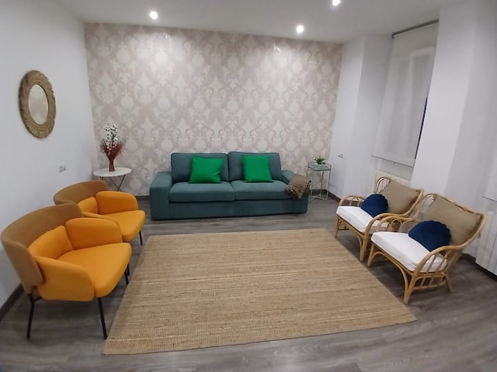 Ideal Grupos Y Familias: Apto Para 6 En Bilbao - Bilbao