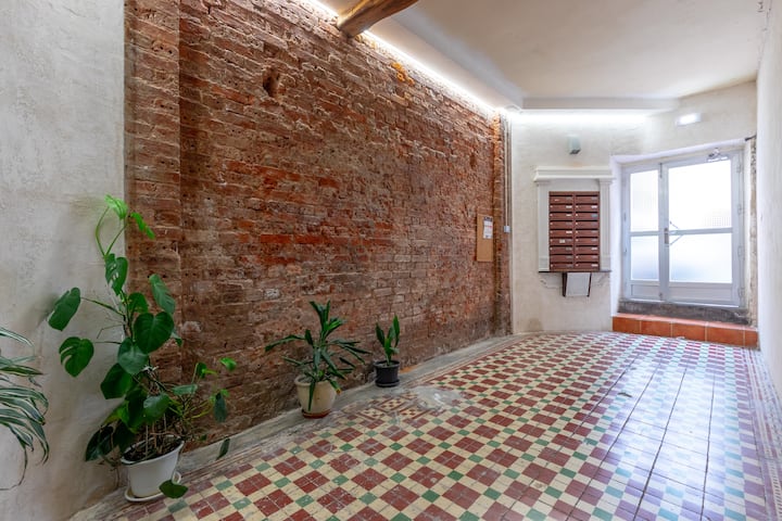 Ideal Grupos Y Familias: Apto Para 6 En Bilbao - Bilbao