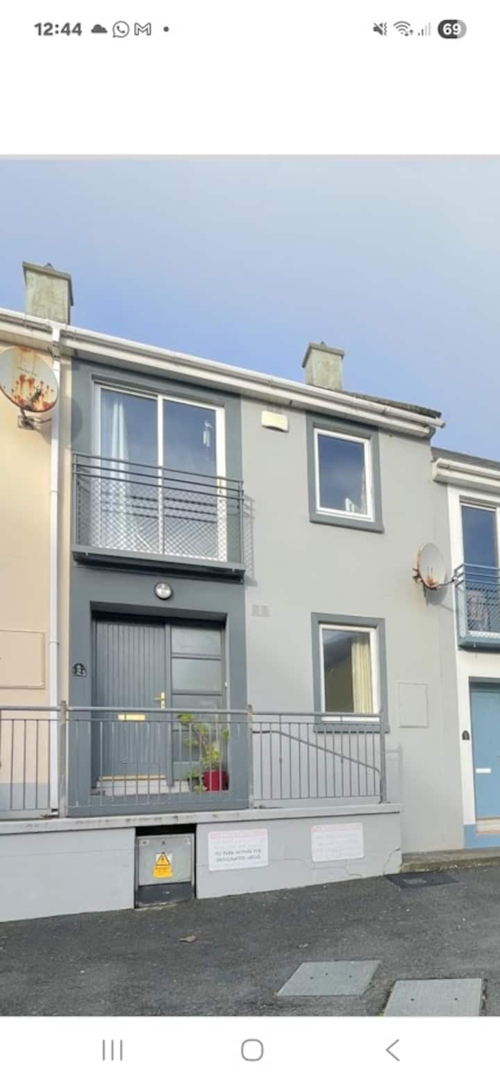 2 Cois  Farraige, - Kilkee