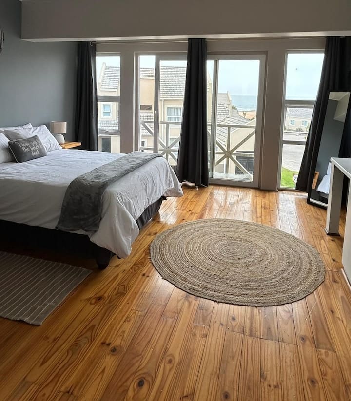 Lalandi 47 - Namibia