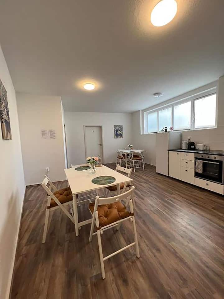 Apartment B - Colonia