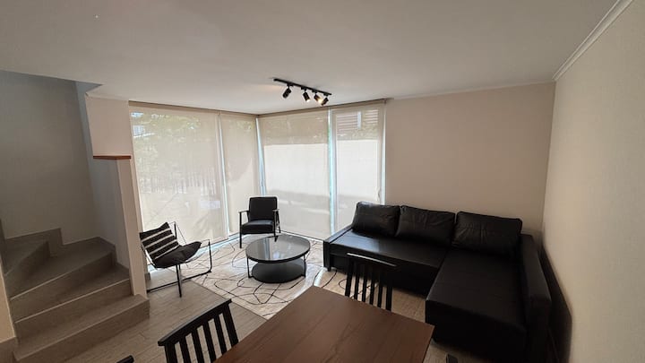 Casa Moderna En Condominio Cerrado3d+metro+terraza - Providencia