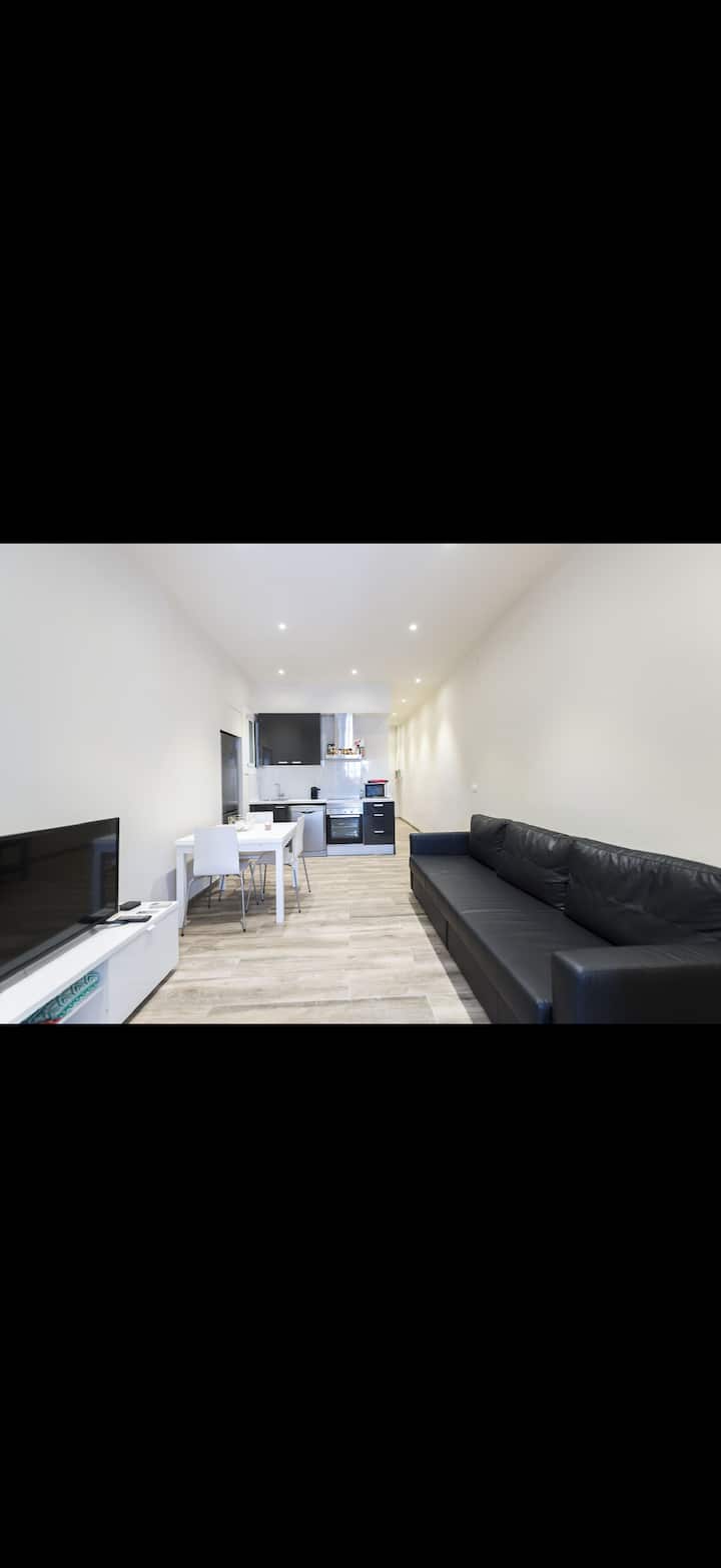 3 Bedroom Apartment In The Center- 3-2 - Barcelona