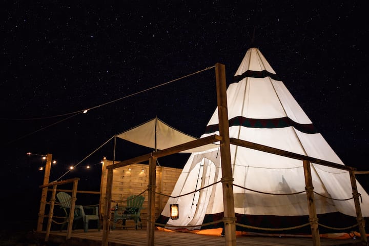 Tipi "Bison" – Séjour Insolite Et Nature - Ruoms