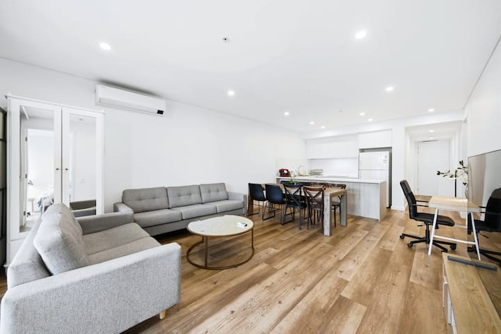Modern Style 3 Bedrooms Apartment In Lidcombe - Parramatta