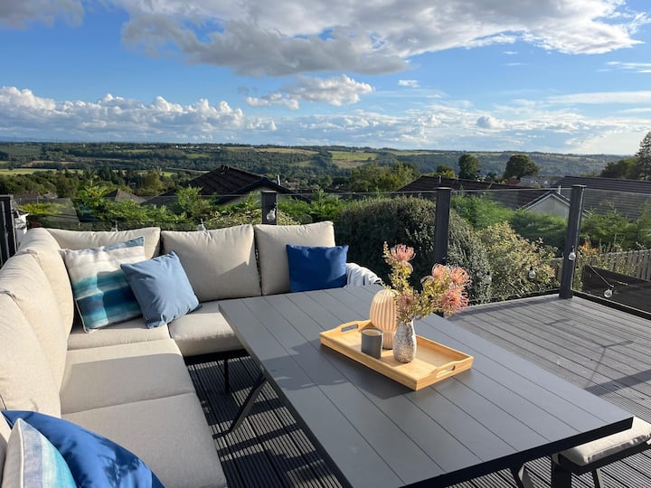 Stylish 3 Bedroom With Balcony And Amazing View - Auchterarder