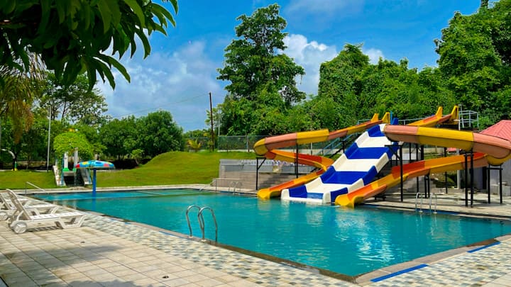 Rustic Villa 4bhk - Wada