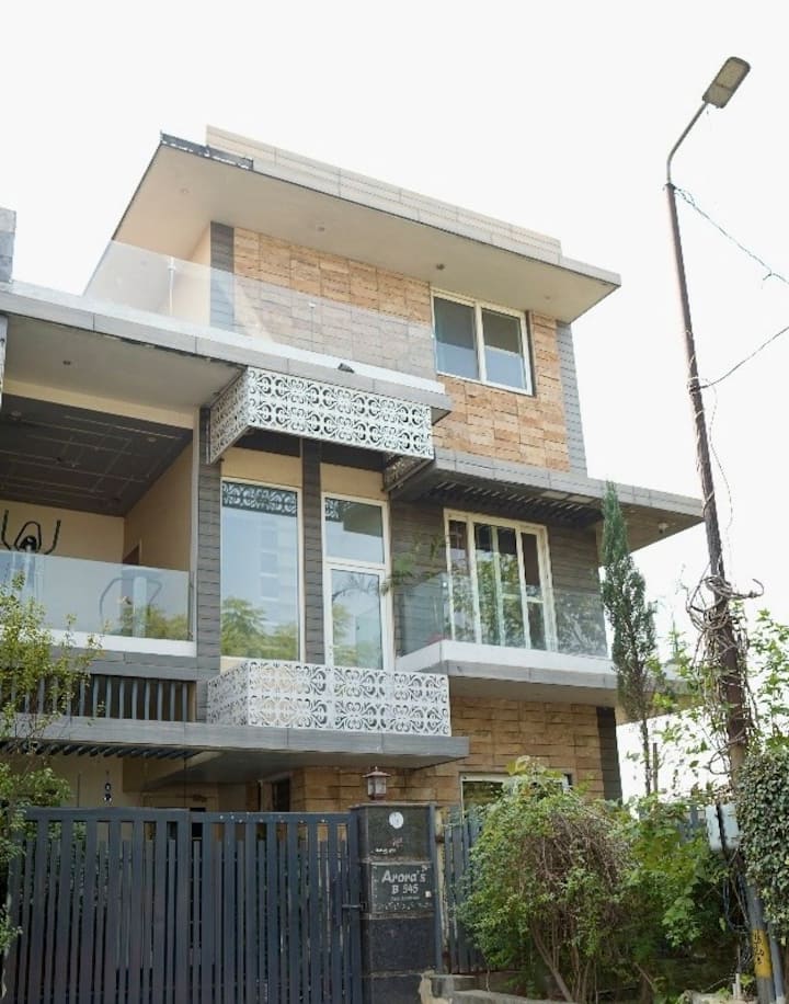 Luxury-feel 2bhk Minutes From Golden Temple - Amritsar