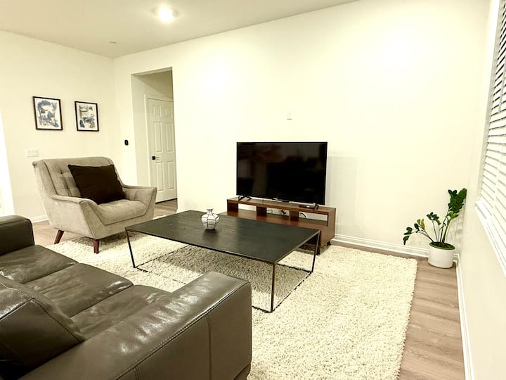 Clean And Modern 3 Bedroom/2 Bathroom House Ready! - Lake Elsinore, CA