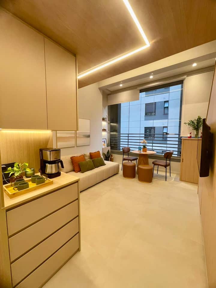 Loft Alto Padrão- Cama King! Piscina E Co-working! - Brésil